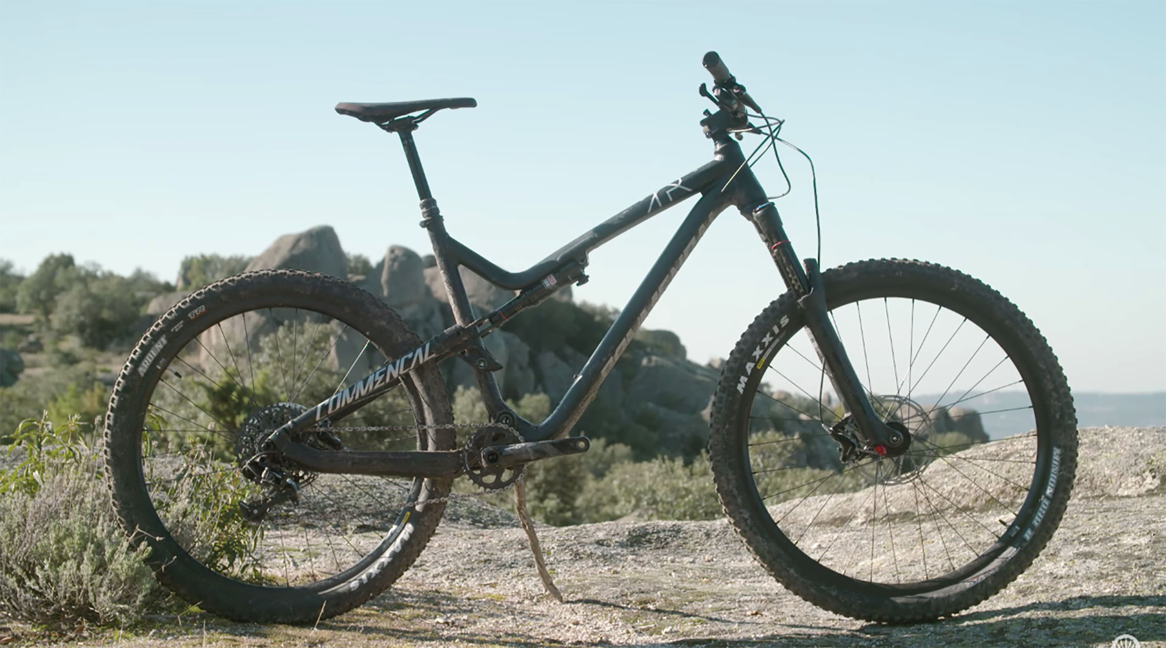 Test: Commencal Meta Trail V4.2 Essential 650 b – Biker.sk