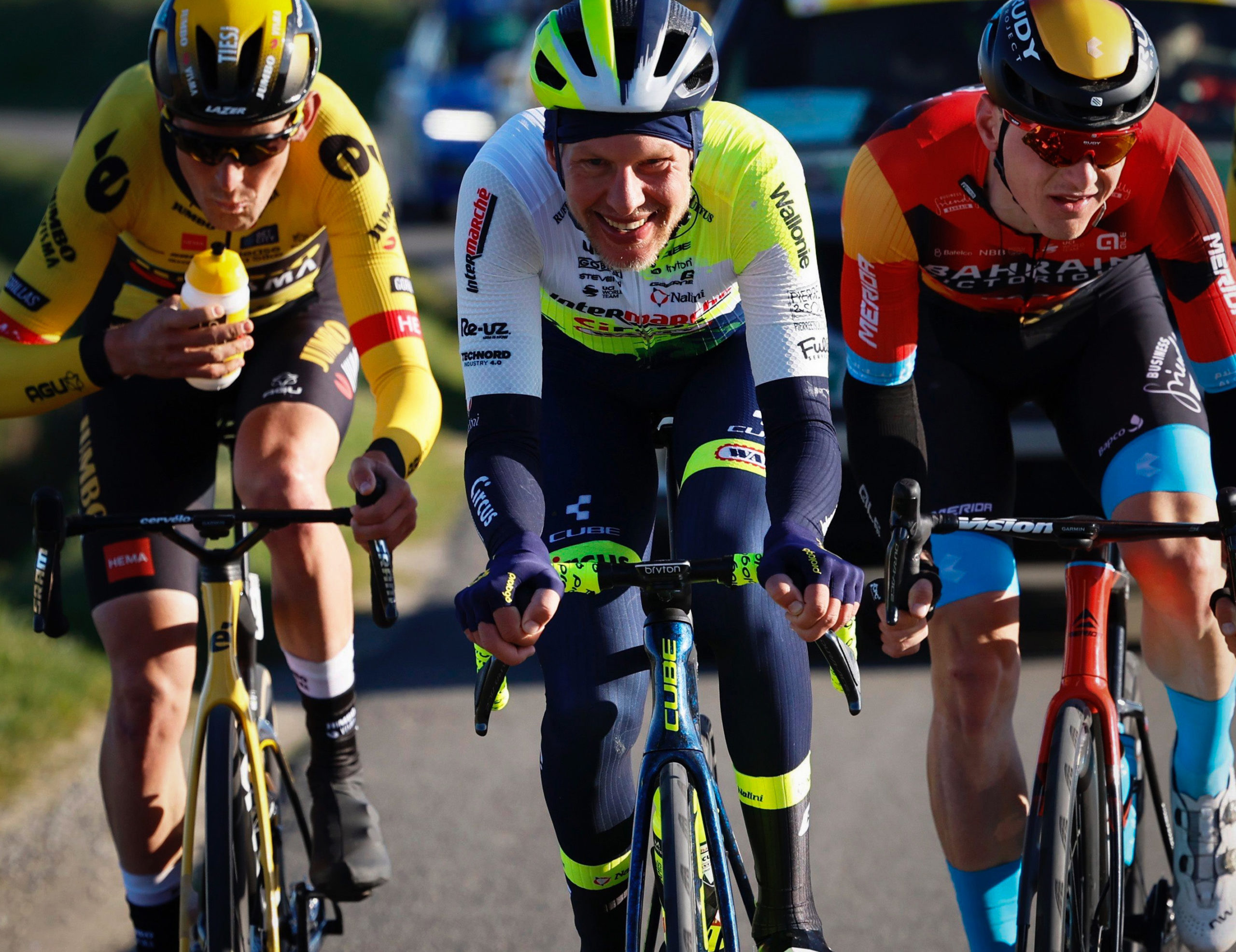 Aero návleky Taca van der Hoorna dokazujú dieru v pravidlách UCI pre ...