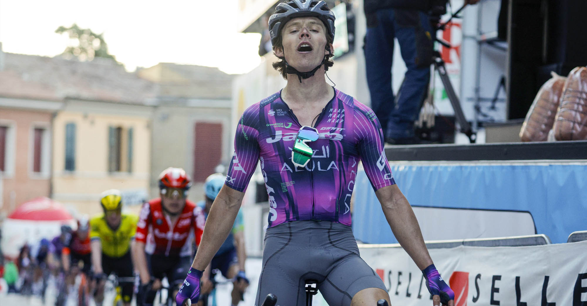 Paul Double vyhral druhú etapu Coppi e Bartali a ujal sa vedenia ...